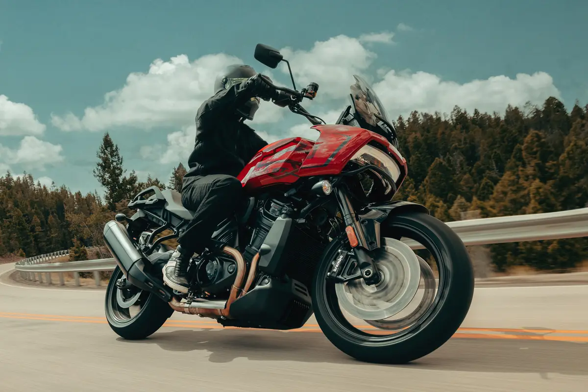 Nova Harley-Davidson Pan America ST 2025: A versão "aventureira de ...